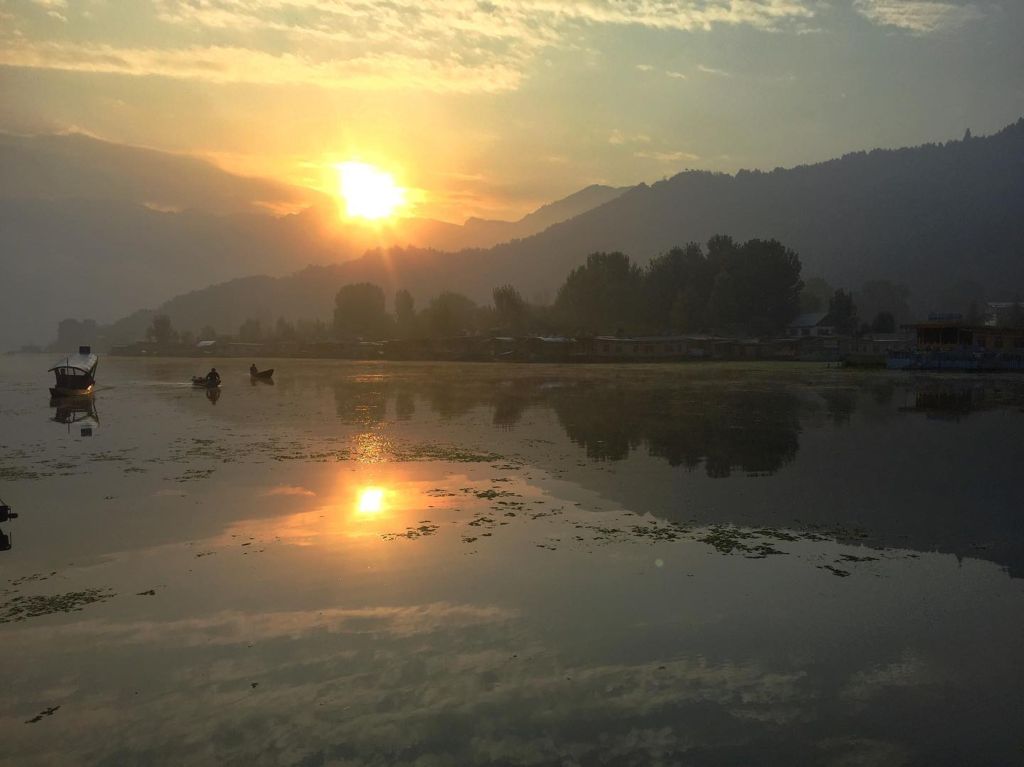 Places of visit in Srinagar in one day | The Exploring Eyes